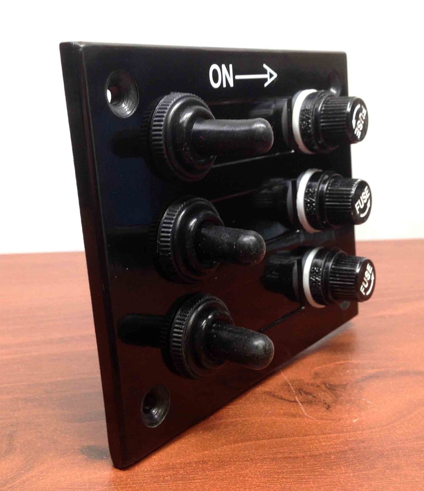 Pactrade Marine Boat 3 Gang Bakelite Plate Switch Panel with 5A Fuses